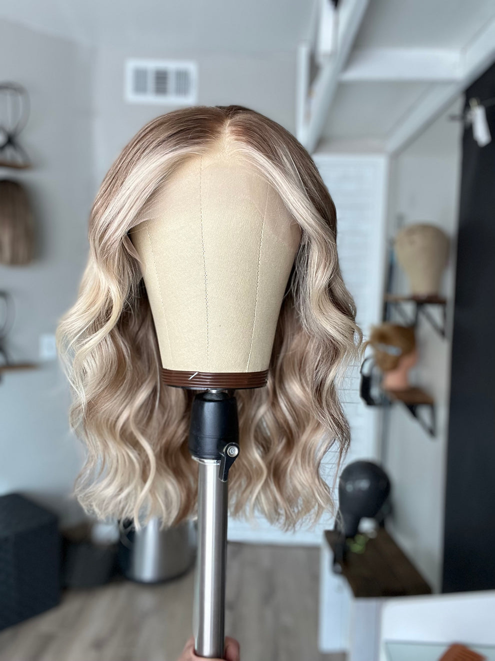 "Lexi" Transparent Lace Frontal – Brushed Wigs